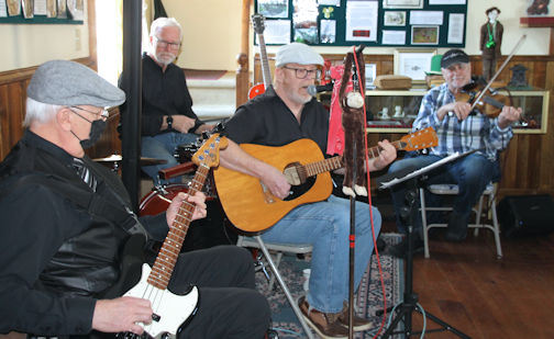 The Kincardine Record | Steve Deer Band performs for packed crowd at ...